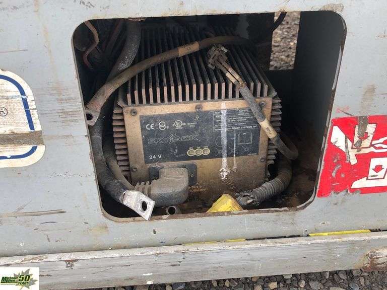 Non-Operable Skyjack SJ3226 500 LBS Scissor Lift - Michener Allen ...