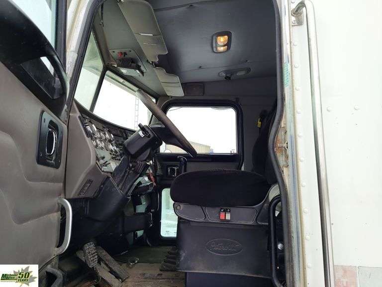 2009 Peterbilt 340 CRCB T/A Reefer Van Body Truck - Michener Allen ...