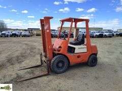 Toyota 2FG25 Forklift - Michener Allen Auctioneering Ltd