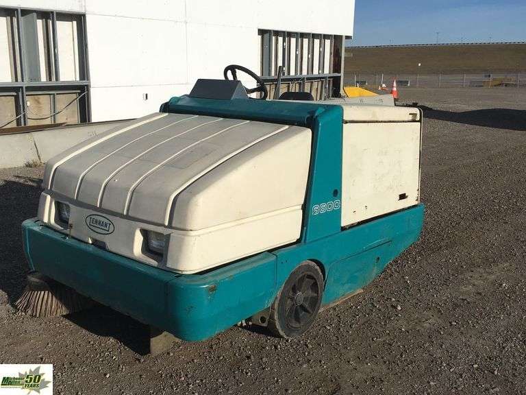Tennant 6600 Tennant Street Sweeper - Michener Allen Auctioneering Ltd
