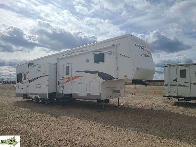 2006 CrossRoads RV Cross Terrain TF37CK Toyhauler Tri/Ax 5W - Michener ...