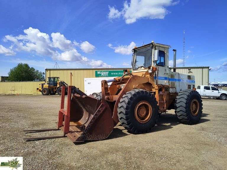 International 530 Payloader Wheel Loader - Michener Allen Auctioneering Ltd