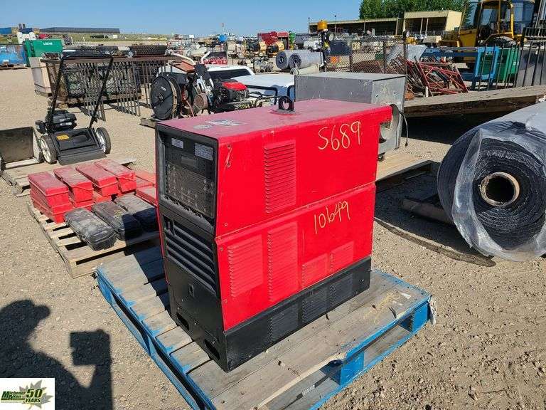 Power Wave 450 Welder-1 Pallet - Michener Allen Auctioneering Ltd