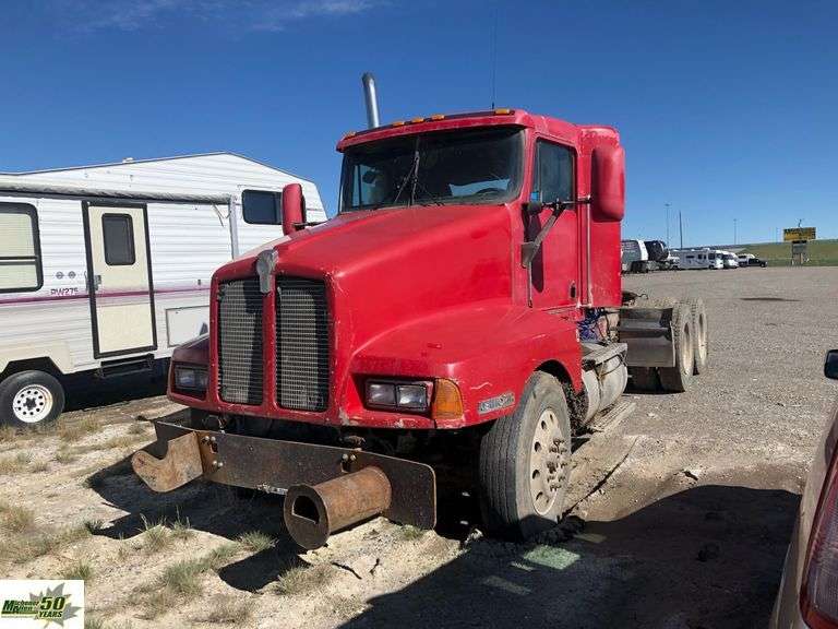 Non-Operable 1994 Kenworth Red T/A Day Cab Tractor - Michener Allen ...