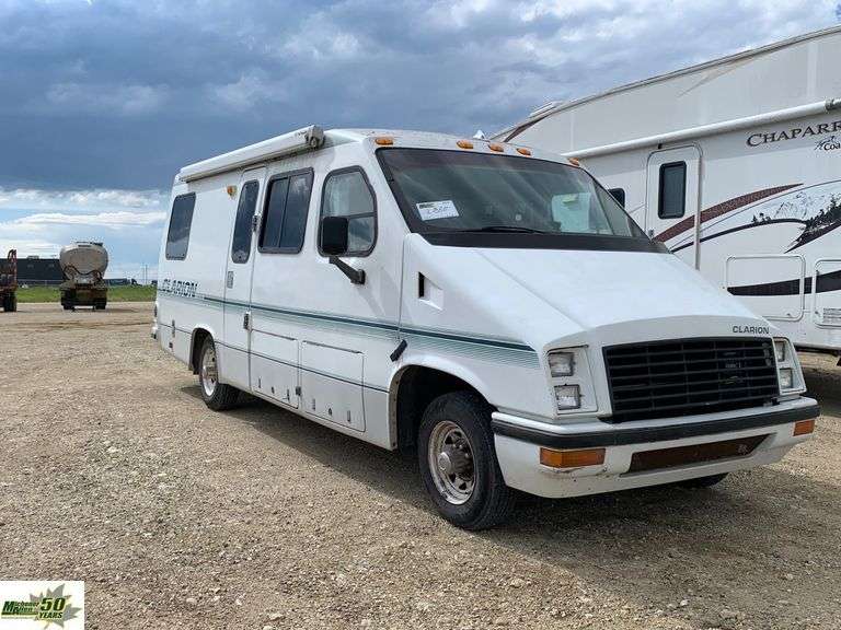 1991 Coachman Clarion Class B 8410 MI - Michener Allen Auctioneering Ltd