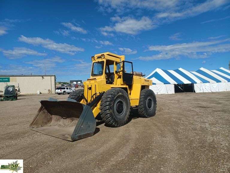 Trojan 204A Wheel Loader - Michener Allen Auctioneering Ltd