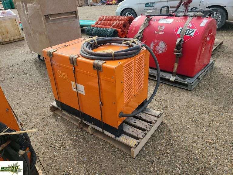 Acklands Limited AK Weld 400-1 Pallet - Michener Allen Auctioneering Ltd