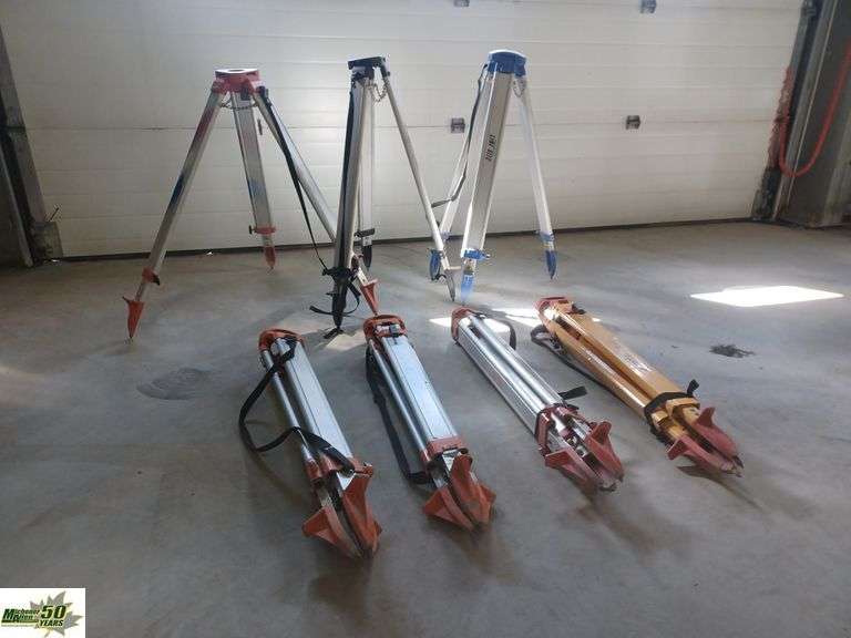 Surveying Stands - Michener Allen Auctioneering Ltd