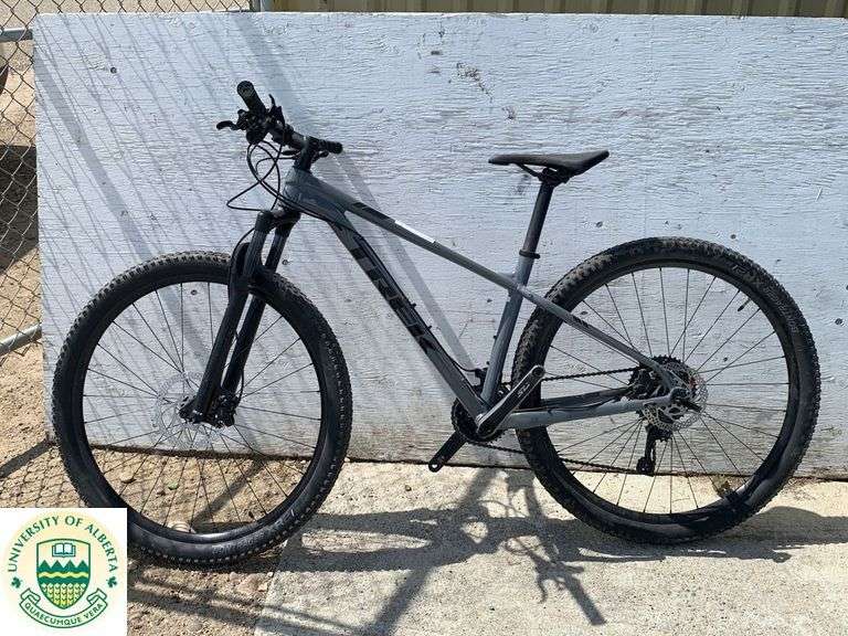 Trex Caliber Mountain Bike - Michener Allen Auctioneering Ltd