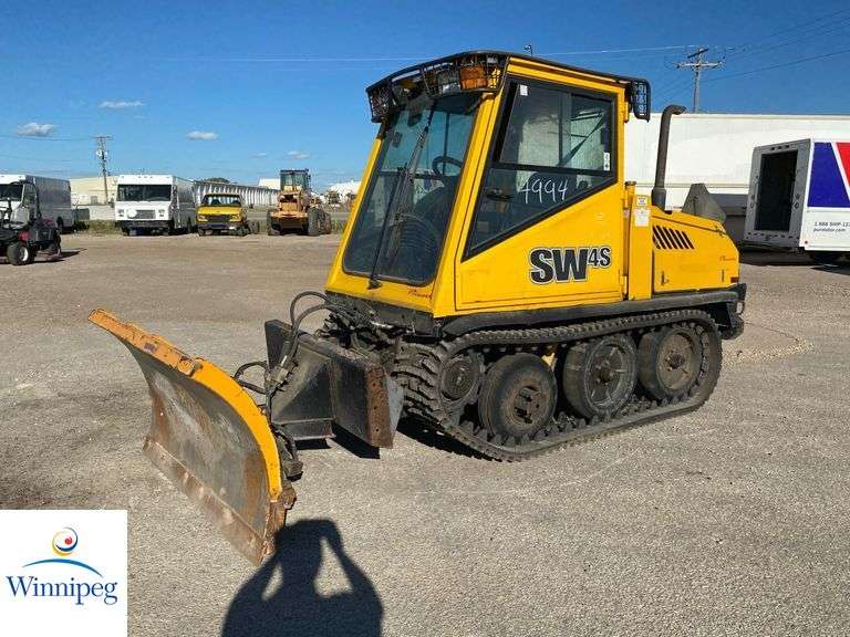 2011 Prinoth SW 4S Tracked sidewalk plow complex with blade - Michener ...