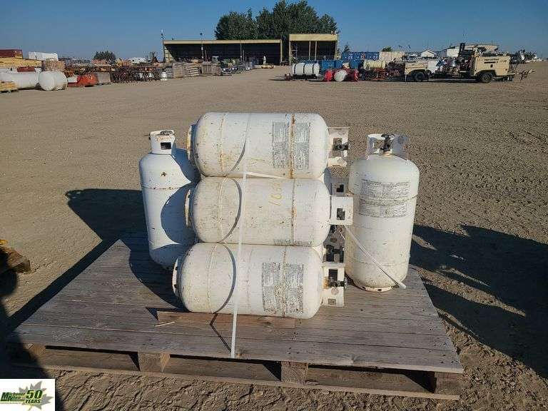 30lb Propane Tanks-1 Pallet - Michener Allen Auctioneering Ltd