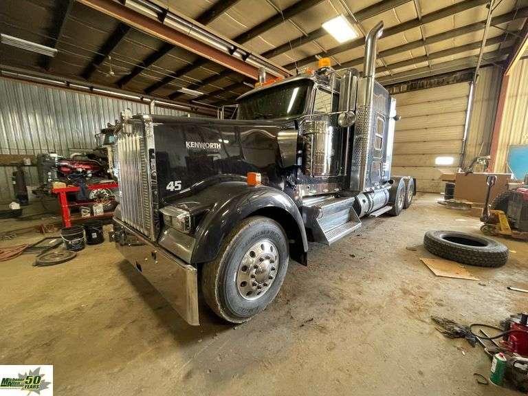 2016 Kenworth W900 T/A Wet Kit Sleeper Tractor - Michener Allen ...