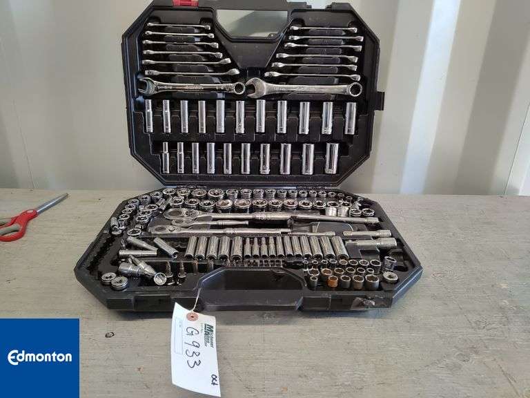 Husky Socket Set - Michener Allen Auctioneering Ltd