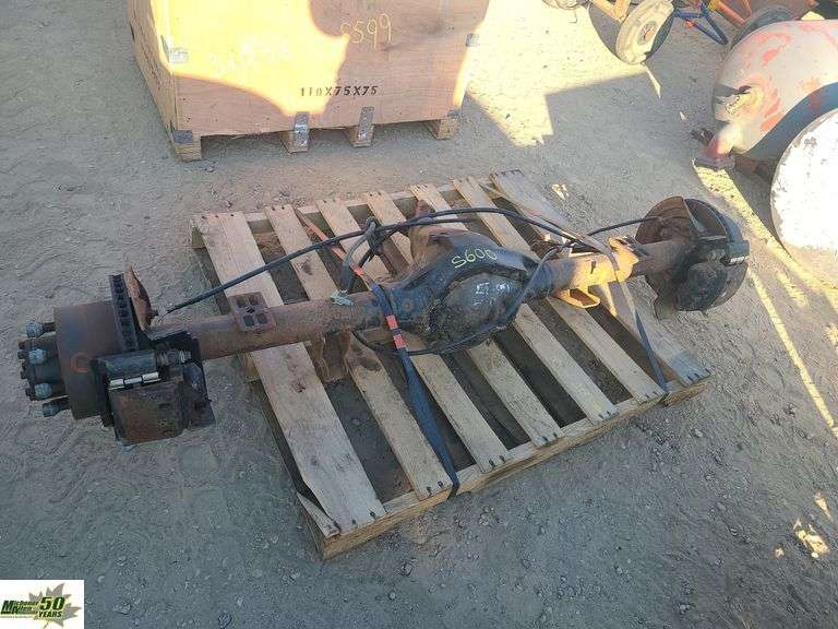 Axle-1 Pallet - Michener Allen Auctioneering Ltd