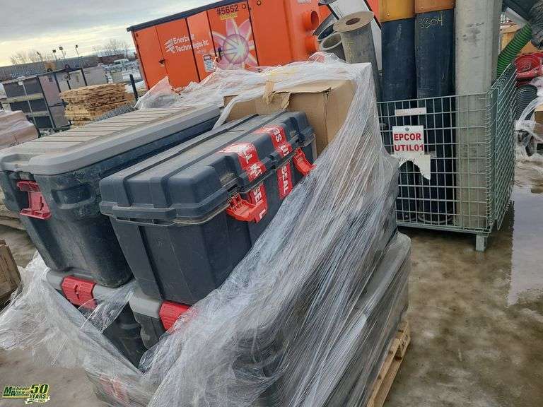 Spill Kit Snakes-1 Pallet - Michener Allen Auctioneering Ltd