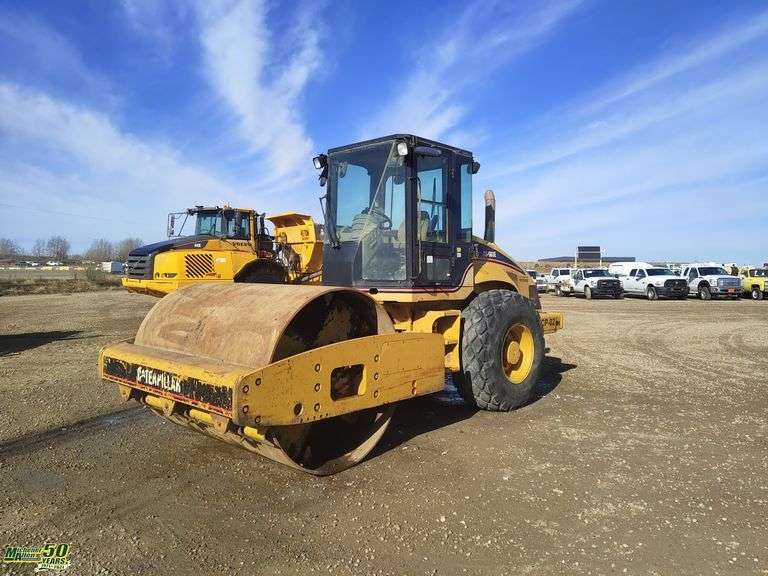 2004 Caterpillar CS563 Vibratory Smooth Drum Compactor - Michener Allen ...