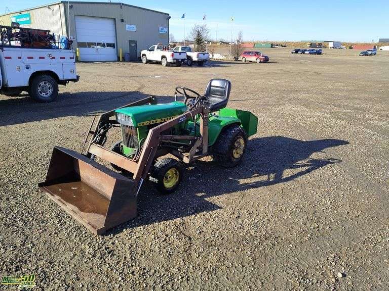 1969 John Deere 140 Tractor - Michener Allen Auctioneering Ltd