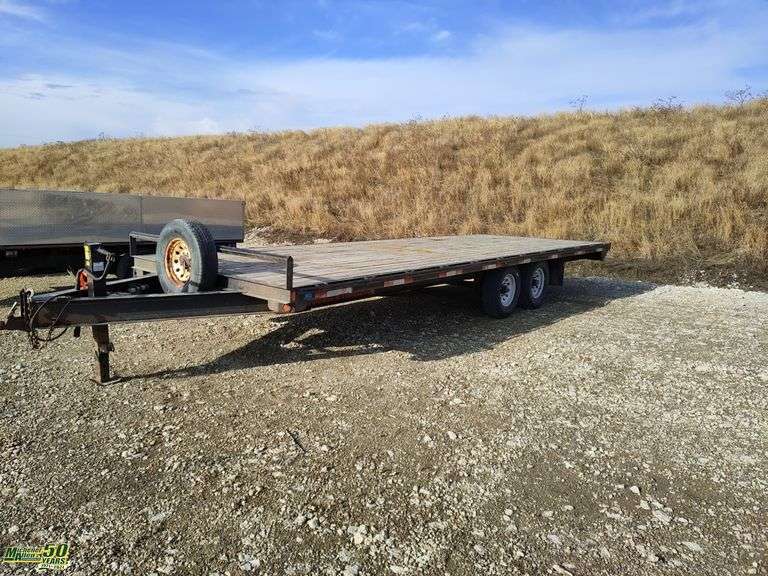 2016 Double A T/A 24 Utility Trailer - Michener Allen Auctioneering Ltd