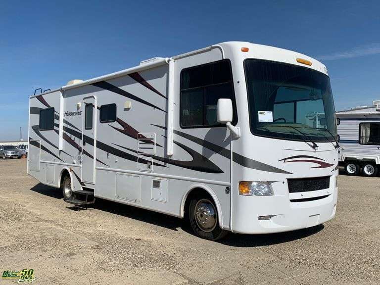 2011 Ford Hurricane 31J Class A 41707 MI - Michener Allen Auctioneering Ltd