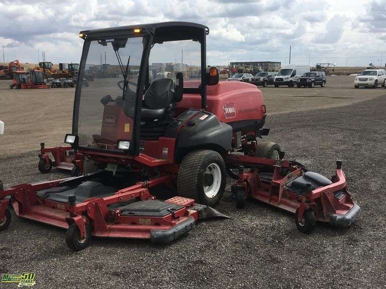 2013 Toro 31598N Mower - Michener Allen Auctioneering Ltd