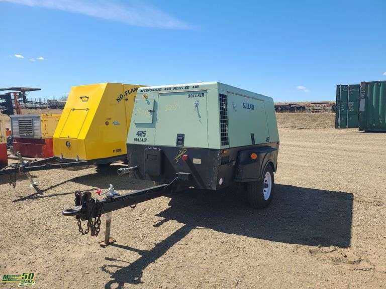 Sullair 425 Air Compressor-Qty 1 - Michener Allen Auctioneering Ltd