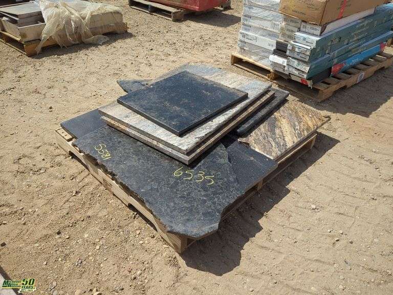 Various Sizes of Granite - 1 Pallet - Michener Allen Auctioneering Ltd