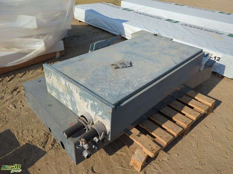 Electrical Panels - 1 Pallet - Michener Allen Auctioneering Ltd