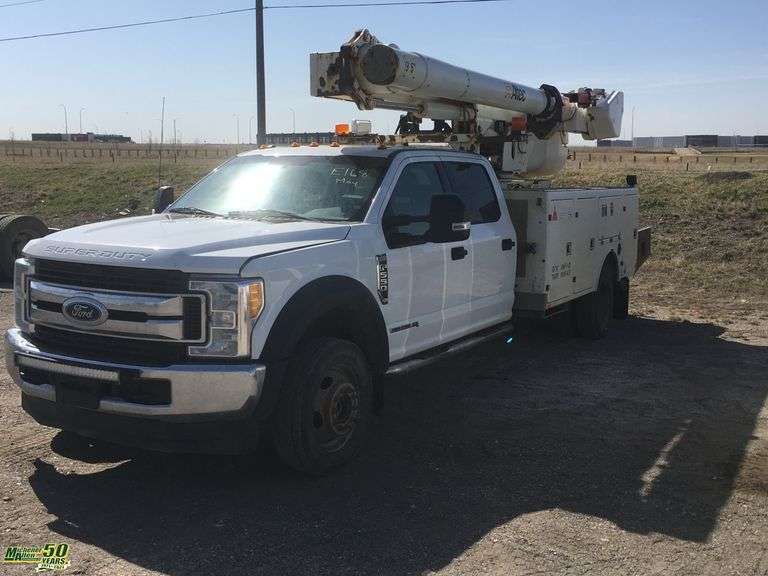 Non-Operable 2017 Ford F-550 Super Duty S/A Bucket Truck - Michener Allen Auctioneering Ltd