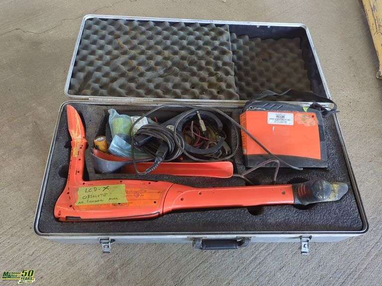 Metrotech Line Locator - Qty 1 - Michener Allen Auctioneering Ltd
