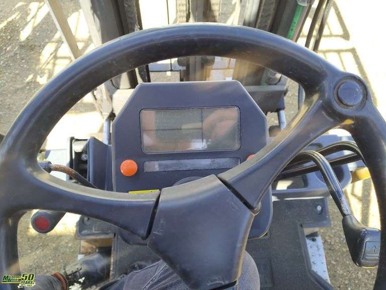 Non-Operable Caterpillar 2EC25E 4600 LBS Forklift - Michener Allen ...