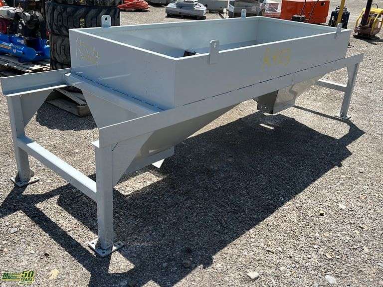 Double Hopper - Michener Allen Auctioneering Ltd