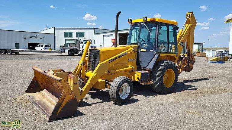 1989 John Deere 310C Loader Backhoe - Michener Allen Auctioneering Ltd