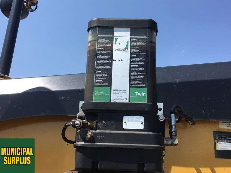 2013 Caterpillar 160M Grader Ripper/Scarifier, Snow Wing, V Plow ...