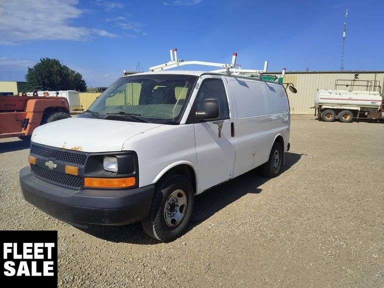 2007 Chevrolet Express 3500 Cargo Van - Michener Allen Auctioneering Ltd
