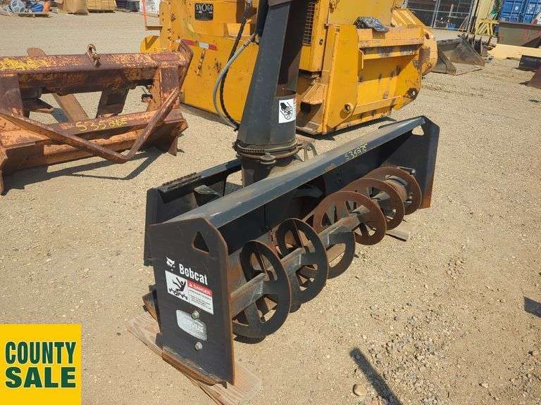 Bobcat SB200 72In Snow Blower - Michener Allen Auctioneering Ltd