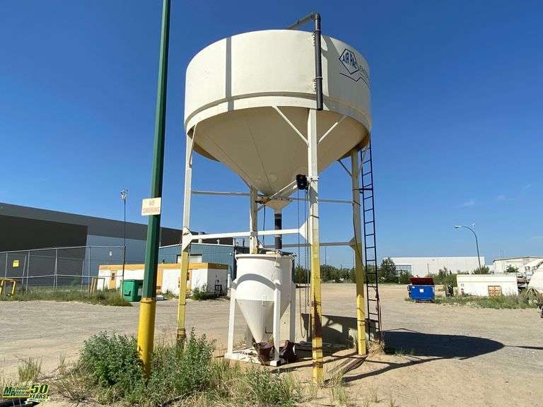 40 Ton Sand Hopper on Skids w/ portable sand hopper - Michener Allen ...