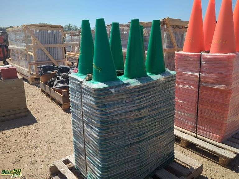 Safety Traffic Cones Pylon - 1 Pallet - Michener Allen Auctioneering Ltd