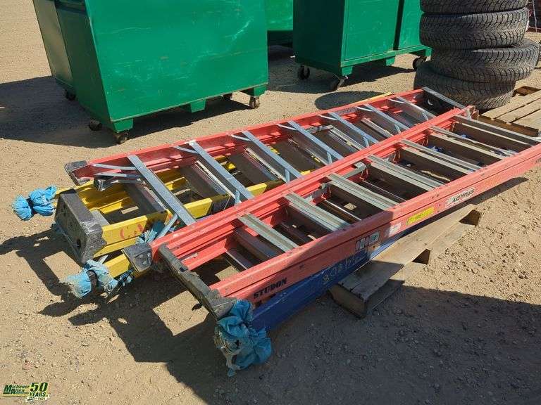 8ft Ladders - 1 Pallet - Michener Allen Auctioneering Ltd