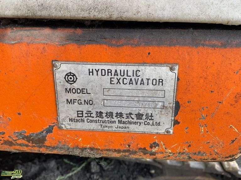 1990 Hitachi EX 200LC Excavator - Michener Allen Auctioneering Ltd