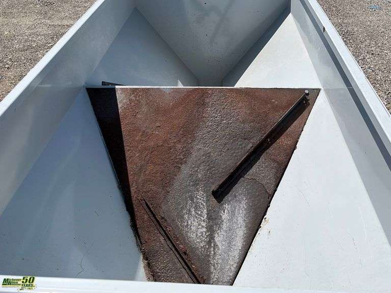 Double Hopper - Michener Allen Auctioneering Ltd