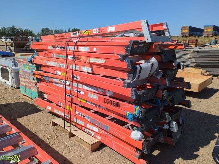 8Ft Step Ladders - 1 Pallet - Michener Allen Auctioneering Ltd