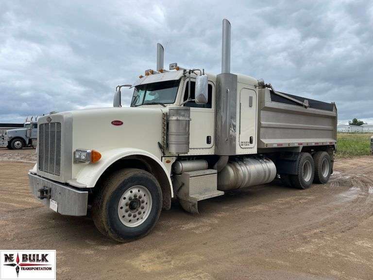 2011 Peterbilt 367 T/A Dump Truck - Michener Allen Auctioneering Ltd