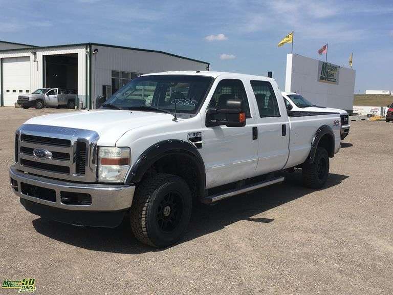 2008 Ford F-350 Super Duty XLT 4dr Crew Cab 4WD LB - Michener Allen Auctioneering Ltd