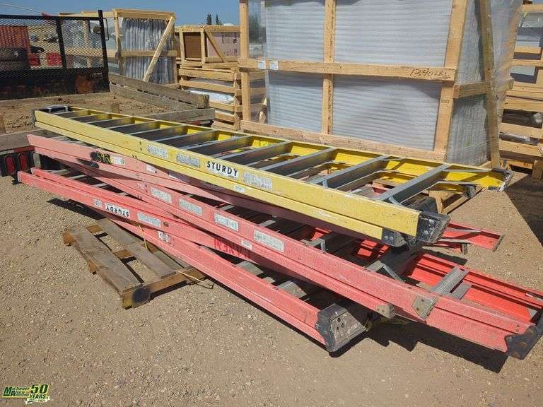 12Ft Ladders - 1 Pallet - Michener Allen Auctioneering Ltd