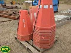 Pipe Stand Cones - 1 Pallet - Michener Allen Auctioneering Ltd
