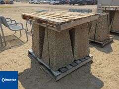 4 Aggregate Ashtray - Michener Allen Auctioneering Ltd