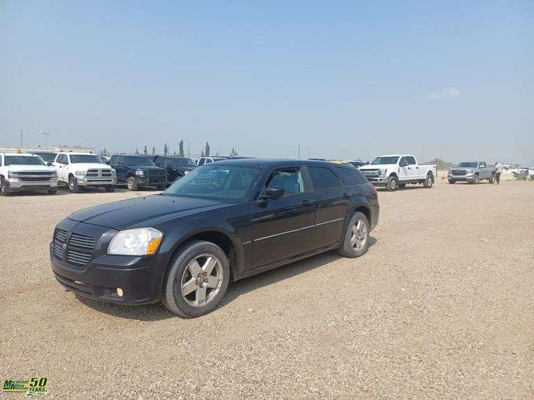 2006 Dodge Magnum R/T AWD - Michener Allen Auctioneering Ltd