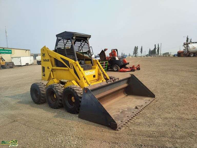 Bobcat Melroe 1213 6 Tired Skidsteer - Michener Allen Auctioneering Ltd