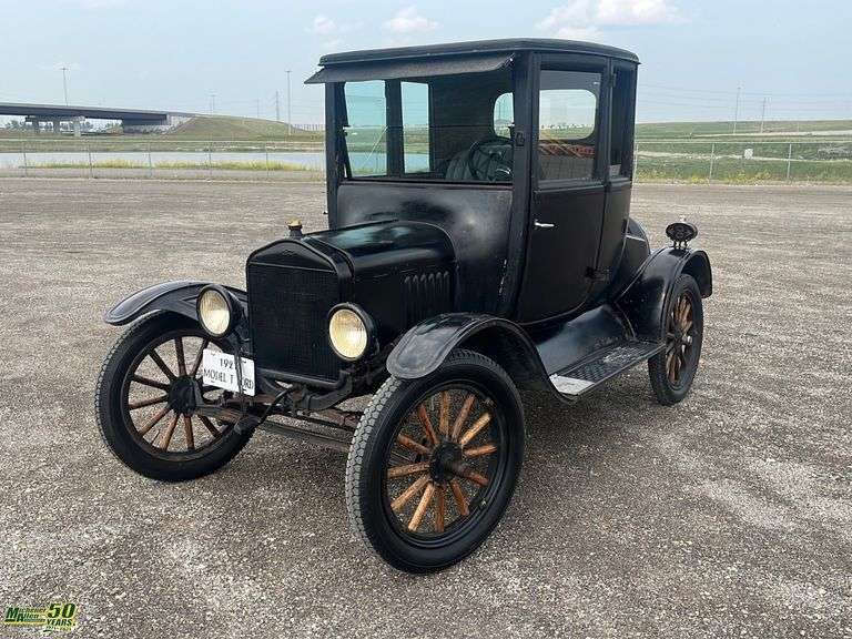 1921 Ford Model T 2 Door - Michener Allen Auctioneering Ltd