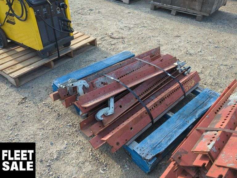 Concrete Form Filler Angles - Michener Allen Auctioneering Ltd